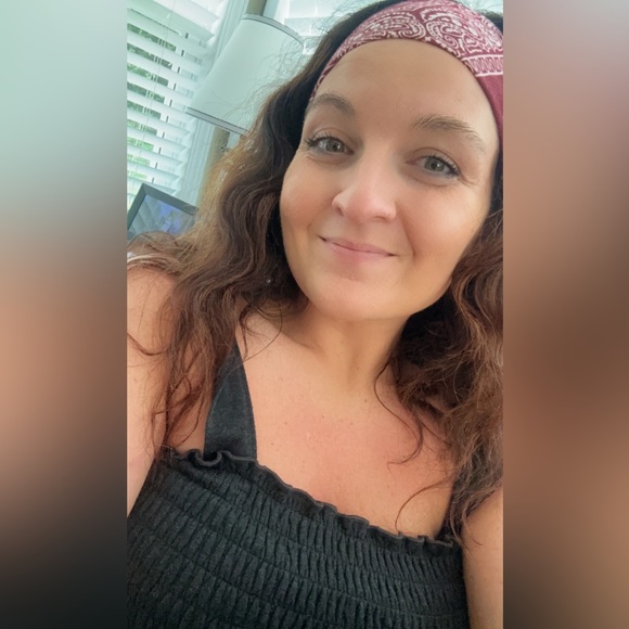 Bri's Closet (@bri_jordan70) | Poshmark